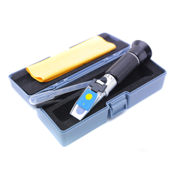 Analogue-refractometers-models – OPTIKAMICROSCOPES